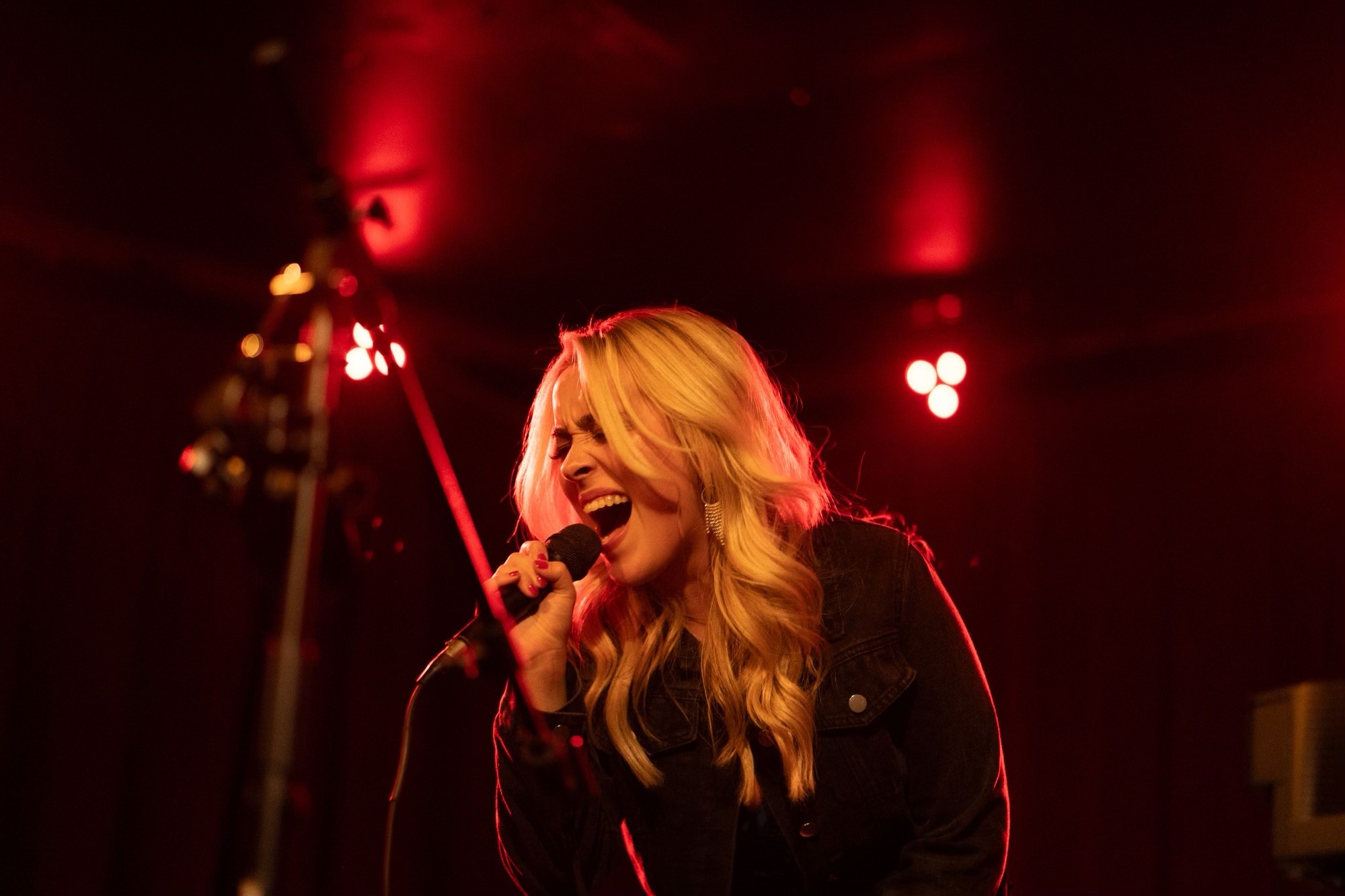 Cami Clune - Taylor Swift Show at the Buffalo Airport Hotel
